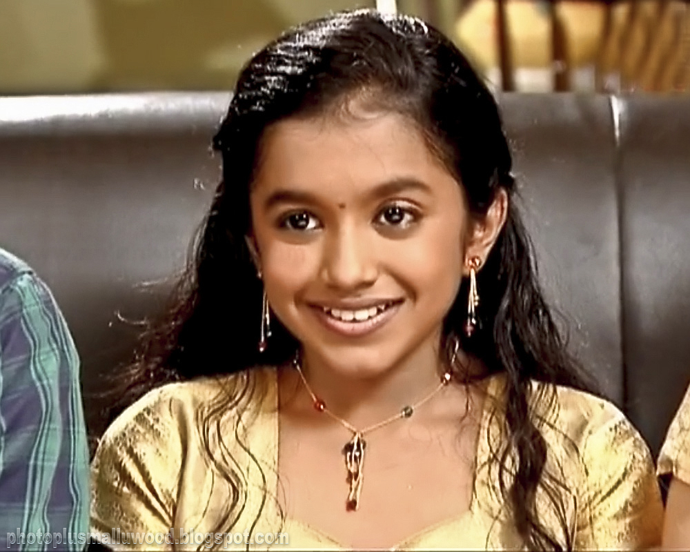 MALAYALAM SERIAL ACTRESS CUTE (CHINNU - AMMA SERIAL ASIANET) MALAVIKA ...