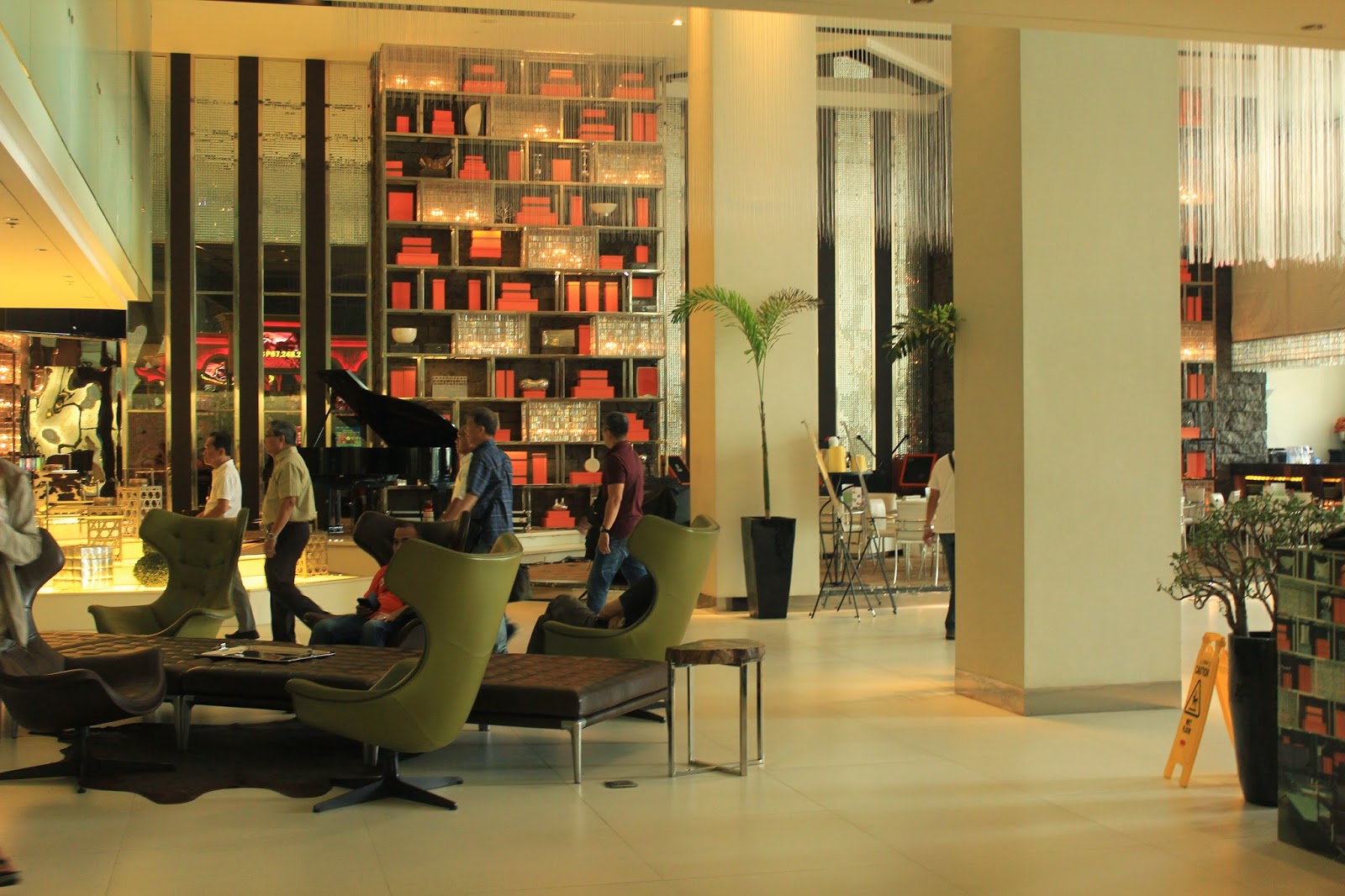 Stay, Stray, Play and Feast: Del Sol Inn: Disney’s Friendly Next Door ...