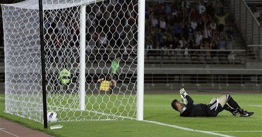 Football Will Finally Test Goal-Line Cameras | Sinlung