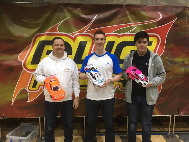 Rug Racers 2016/2017 R5 | The RC Racer