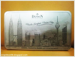 Dolphin Antik: Kaleng Coklat Danson