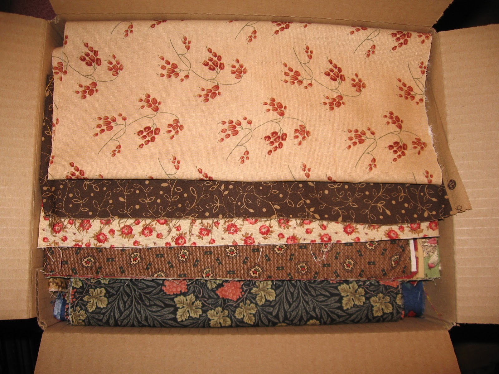 Busy Thimble: Scrap Box Giveaway!!!