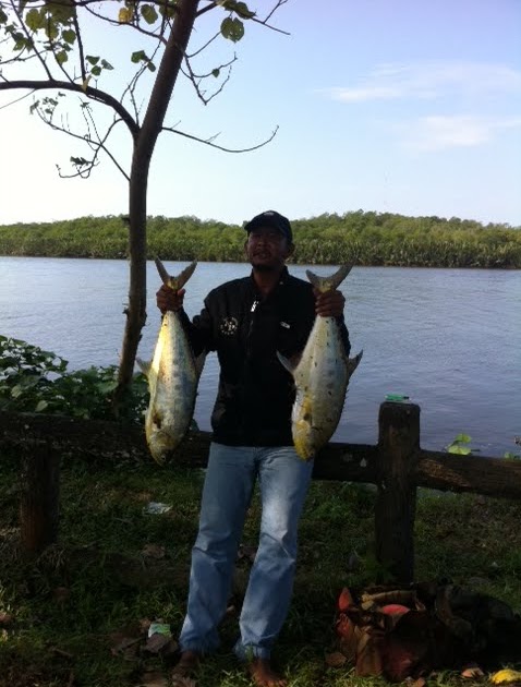 Fishing adventurers in Brunei waters: Terusan Rasau