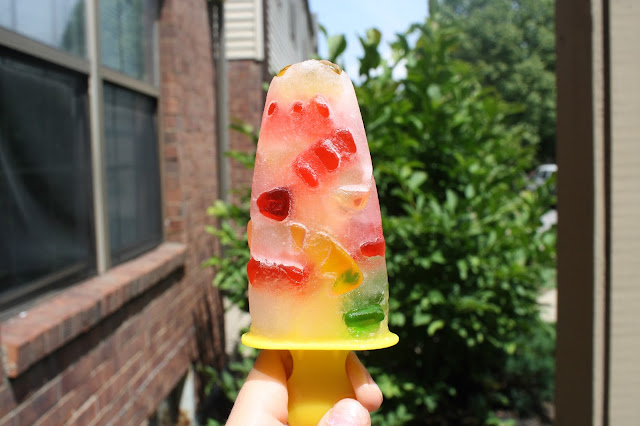 The Daily Sugar: Recipe: Gummy-Bear Popsicles