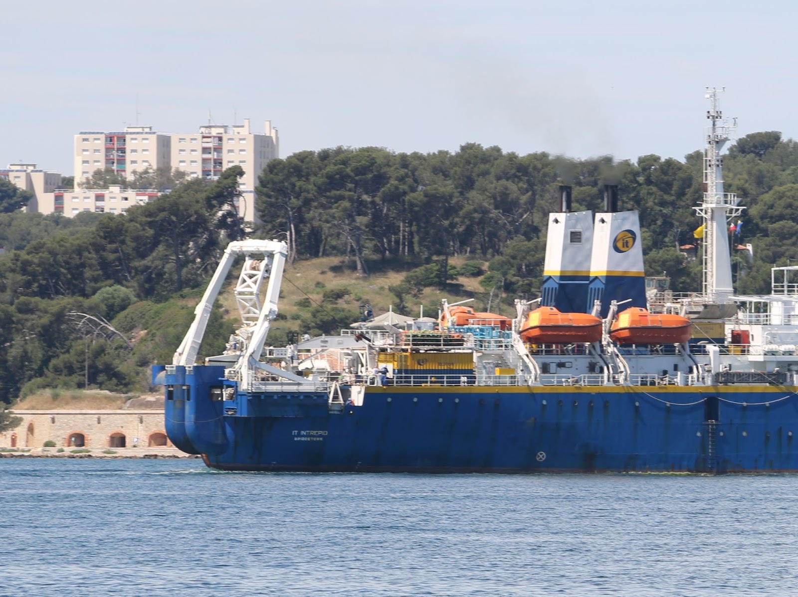 stefcar: IT Intrepid