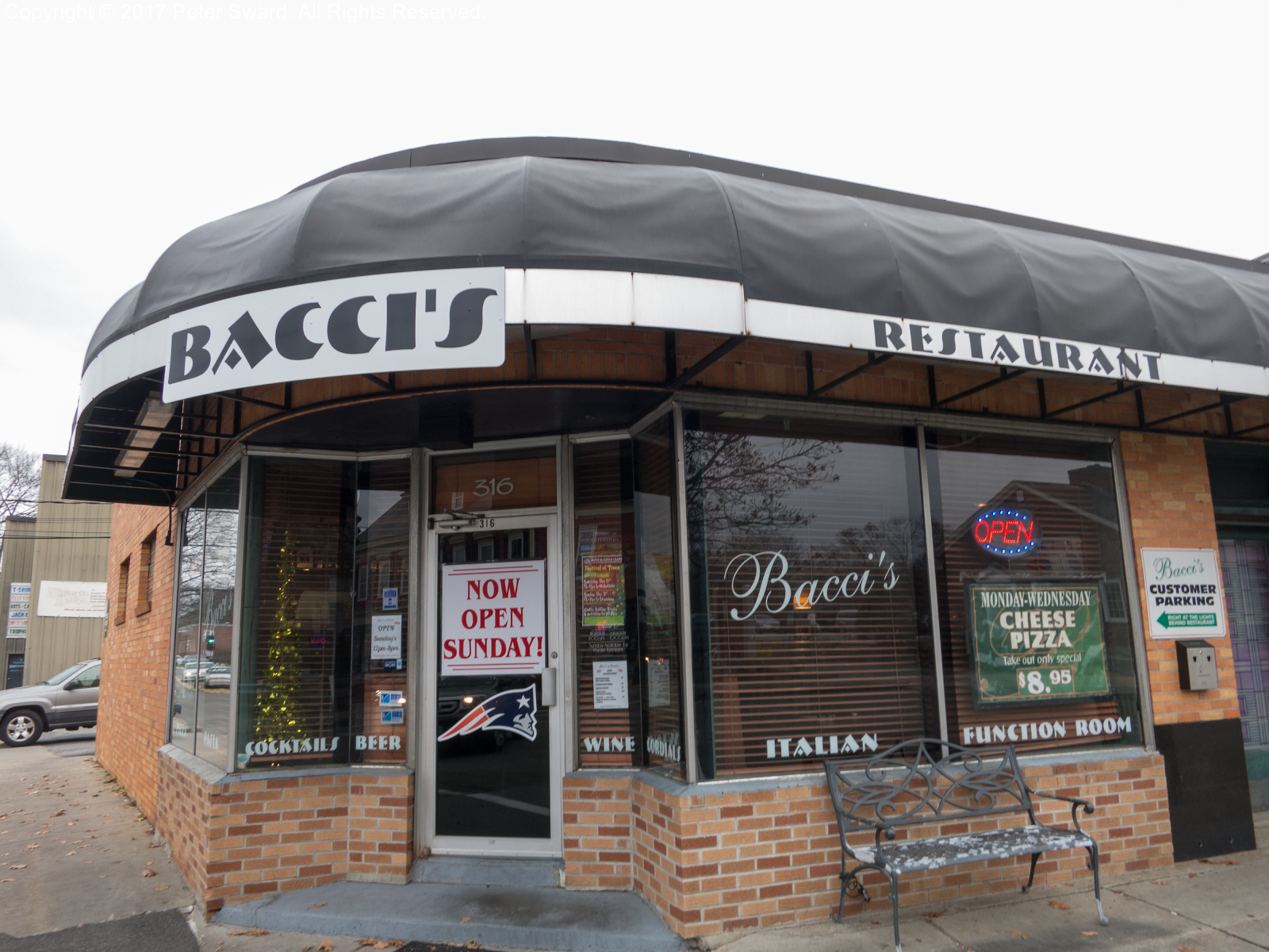 The Daily Lunch: Bacci's Stoneham