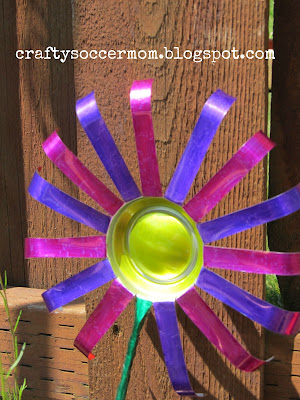 Crafty Soccer Mom: Pop Can Flower