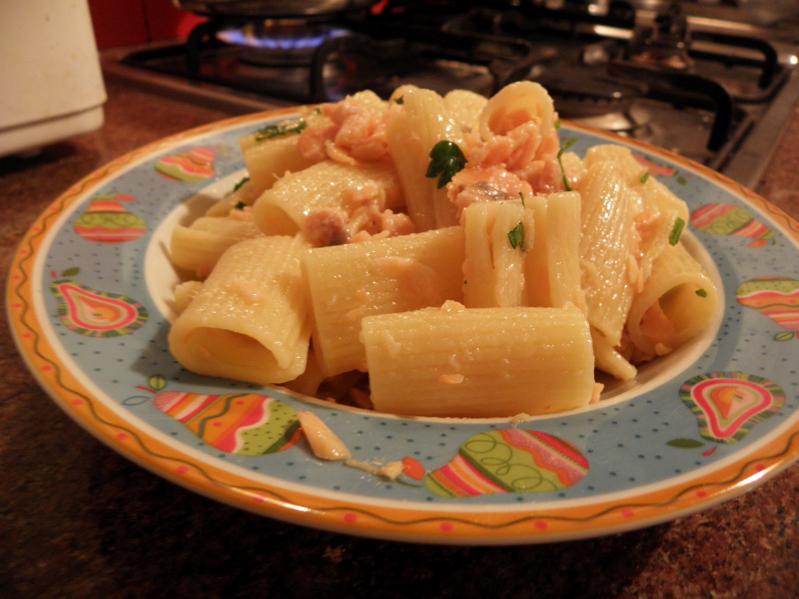 Coccolatu: PASTA SALMONE E VODKA FLAMBE'