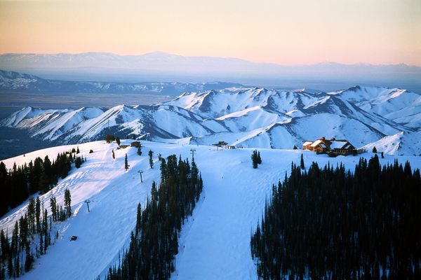 Beautiful sunrises at Sun Valley Lodge in Idaho | Internasional trips idea