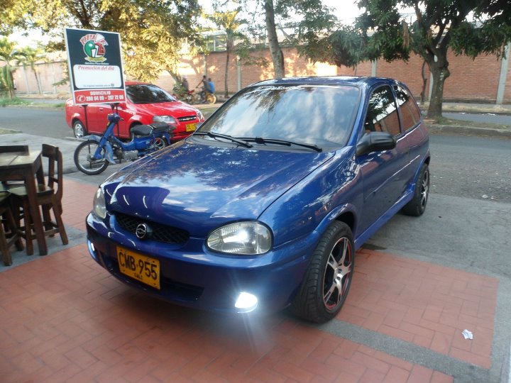 Chevrolet Corsa Active