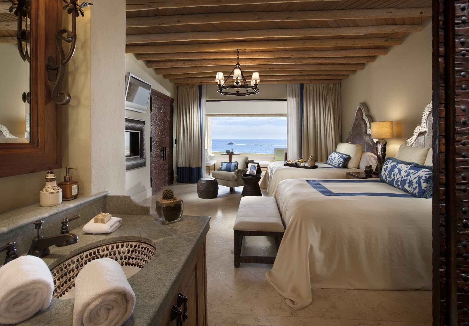 ESTILO RUSTICO: Hotel Rustico Frente al Mar