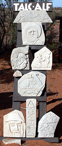 uni blog for Indigenous art culture and design: August 2011