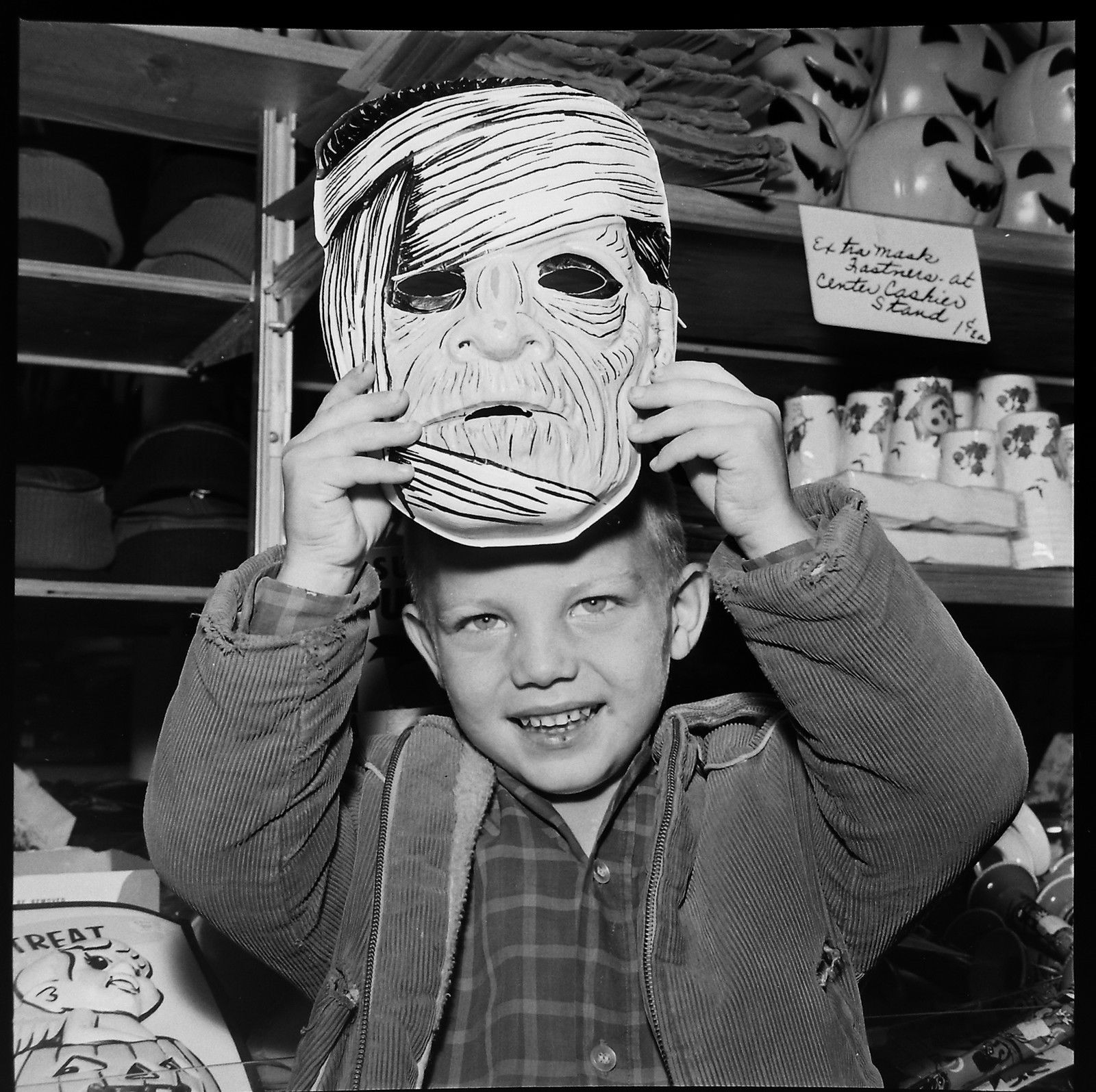 Blood Curdling Blog of Monster Masks: January 2014