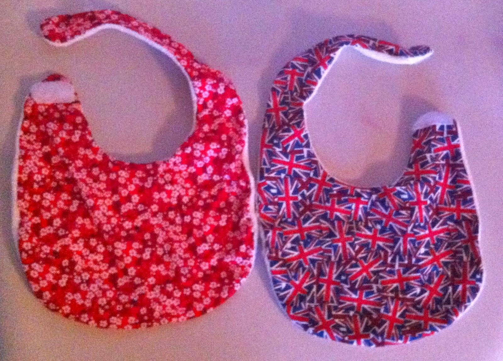 L'Apprentie Tambouilleuse: Couture bébé pour débutant(e) : Petit Bavoir