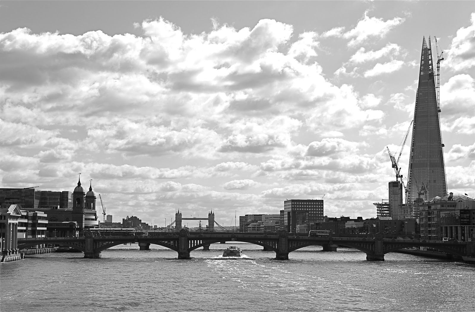 London in Black and White. | Lucy Piper Photography