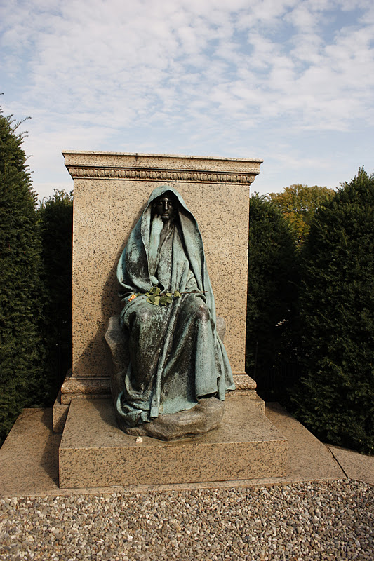 Grave Images: Fall at Rock Creek Cemetery, Washington DC