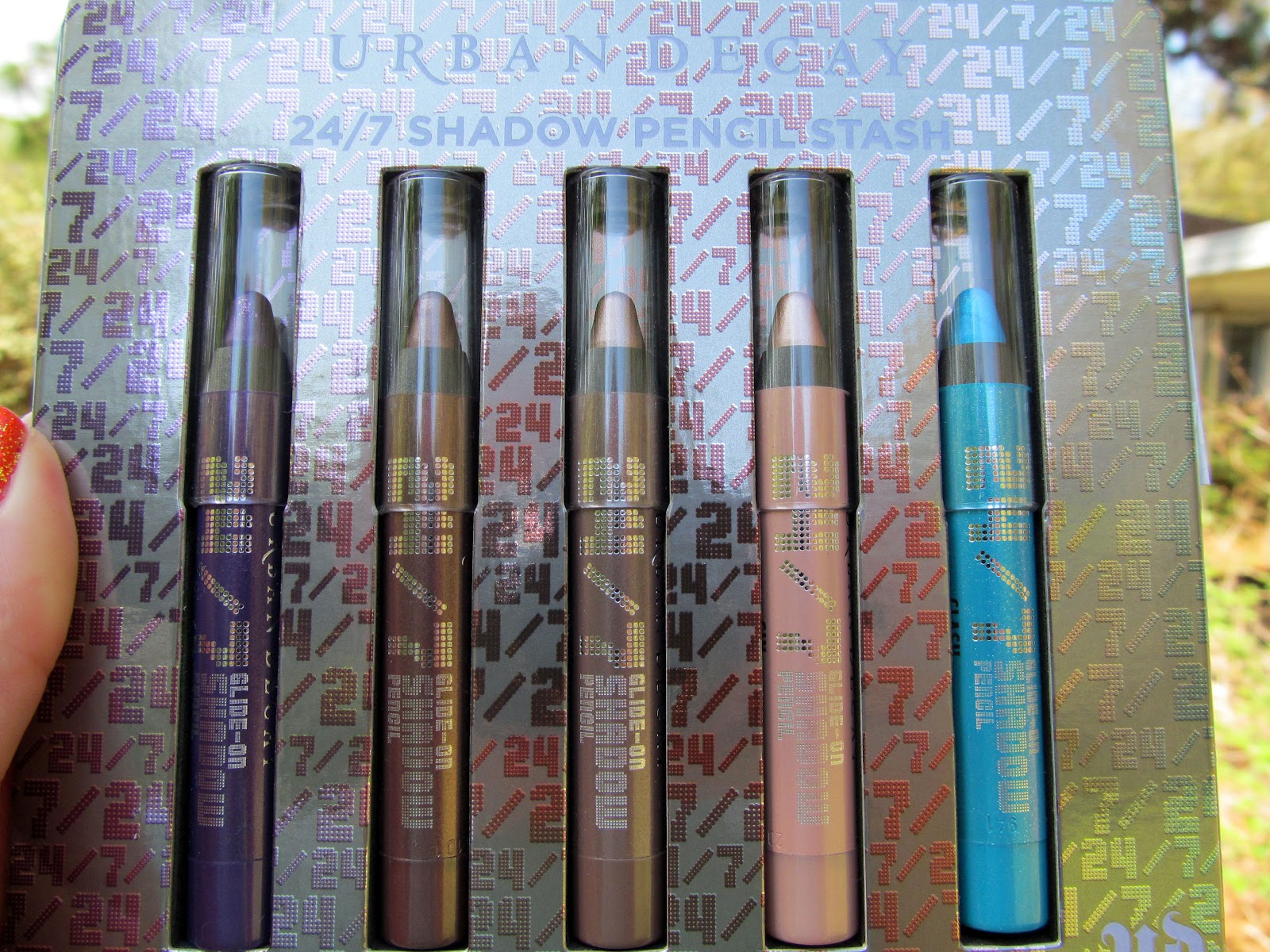 Bon Vivant Beauty: Urban Decay 24/7 Shadow Pencil Stash