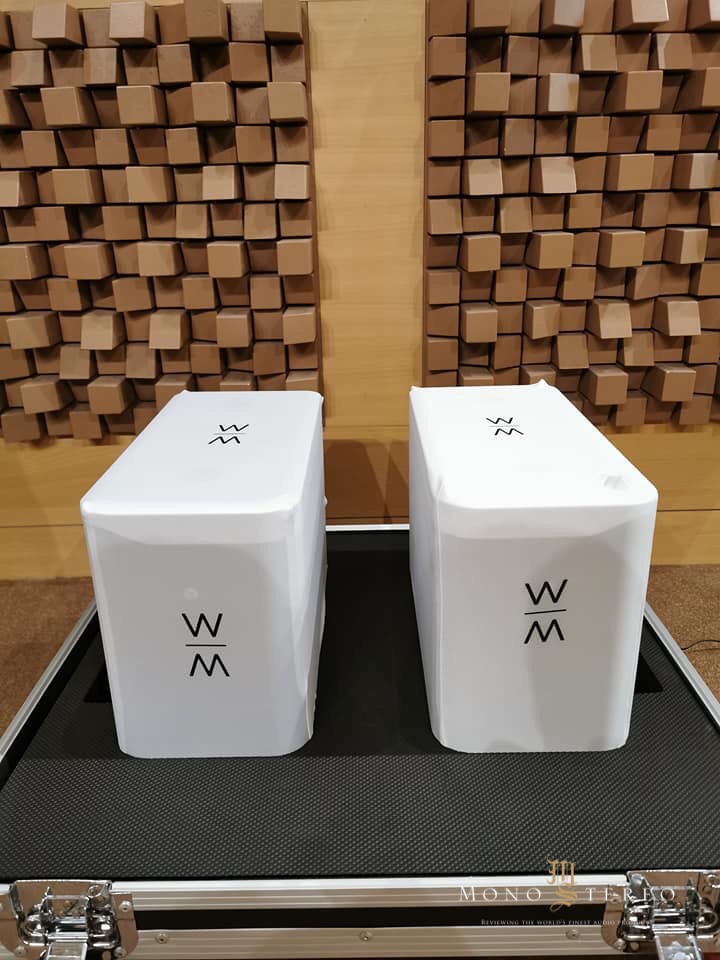 WADAX ATLANTIS REFERENCE DAC UNPACKING – M & S | Ultimate High-Fidelity