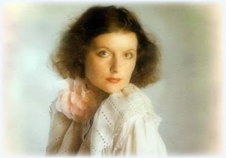 Edgar Ducasse: Noosha Fox