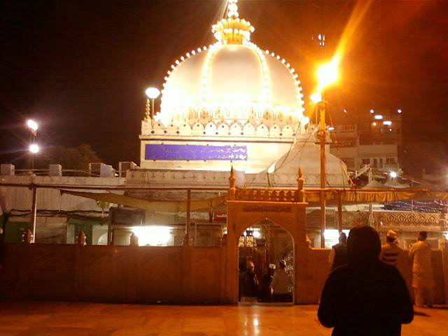 inside out by inayat tantry: Dargah at Ajmer: inside story