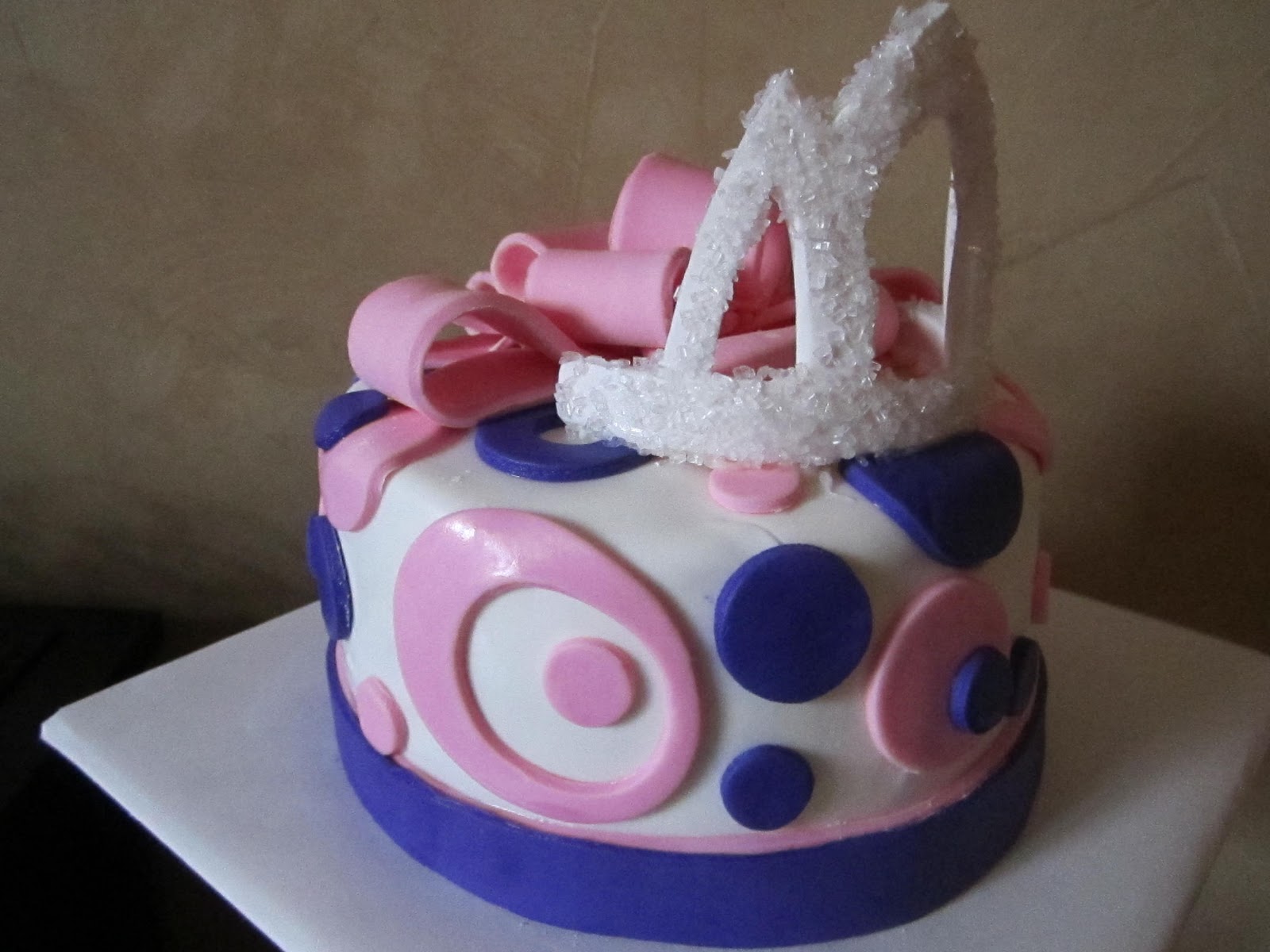Frosted Insanity: Princess mini cake