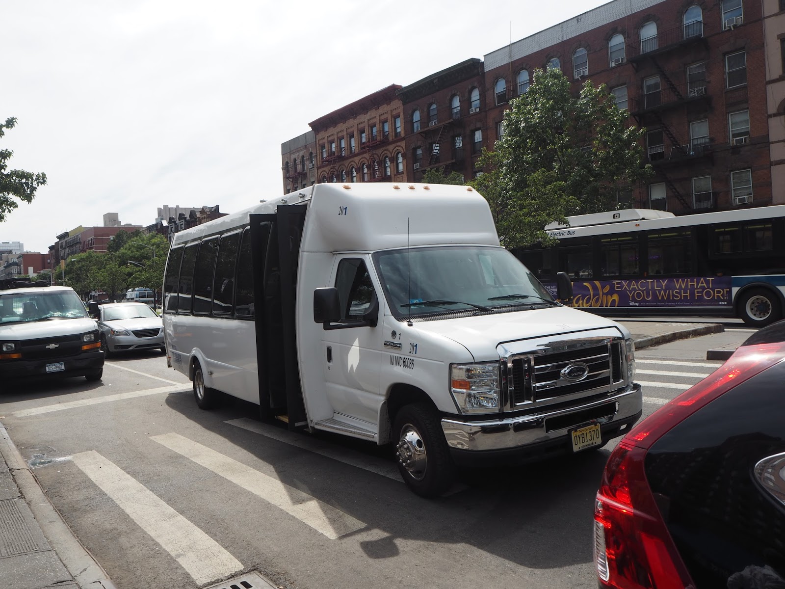 upturned gem: ミュージカル観劇記（番外編2）： Hush Hip Hop Bus & Walking TourーPART Ⅱ