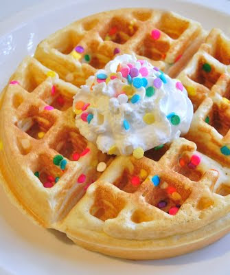 Chef Mommy: Funfetti Waffles
