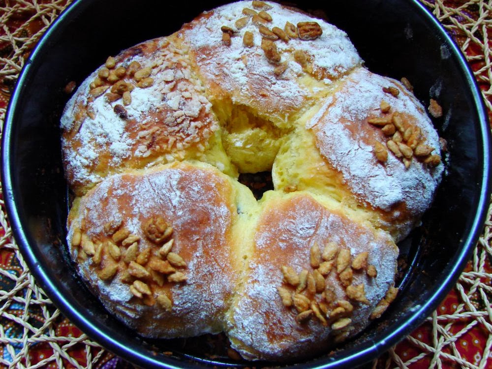 Pampuchy- pyzy drożdżowe | Tradycyjna kuchnia