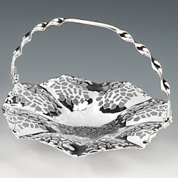QUEEN ANNE: QUEEN ANNE Silver Plated Tableware (made in England)