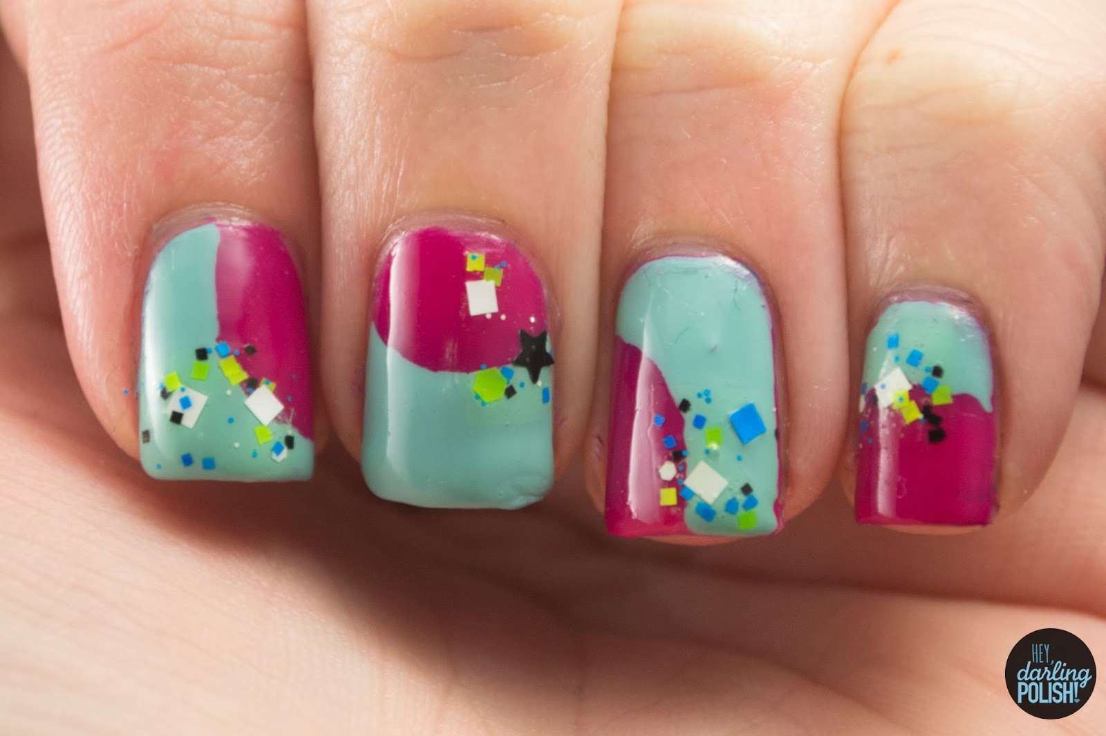 Hey, Darling Polish!: Nail-Art-A-Go-Go: Day 15 - Round & Square