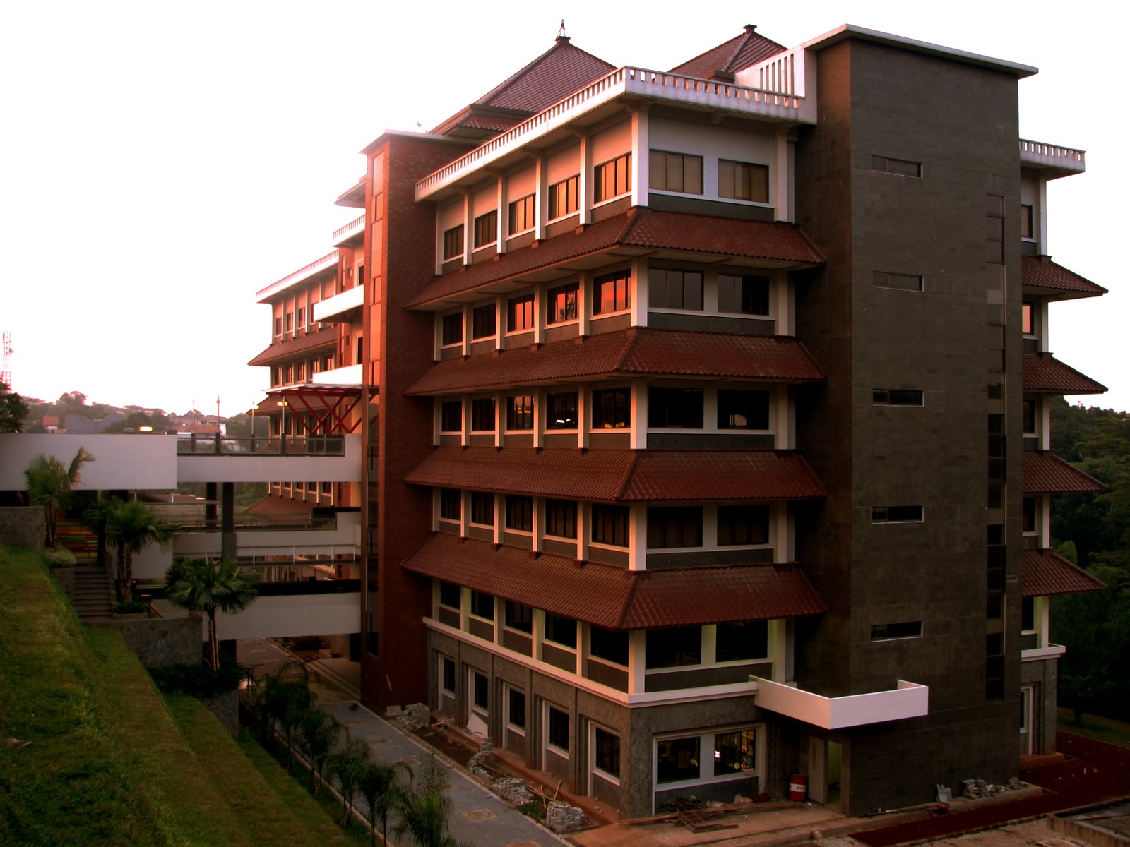 Gunadarma University !!! : My cAmpUs