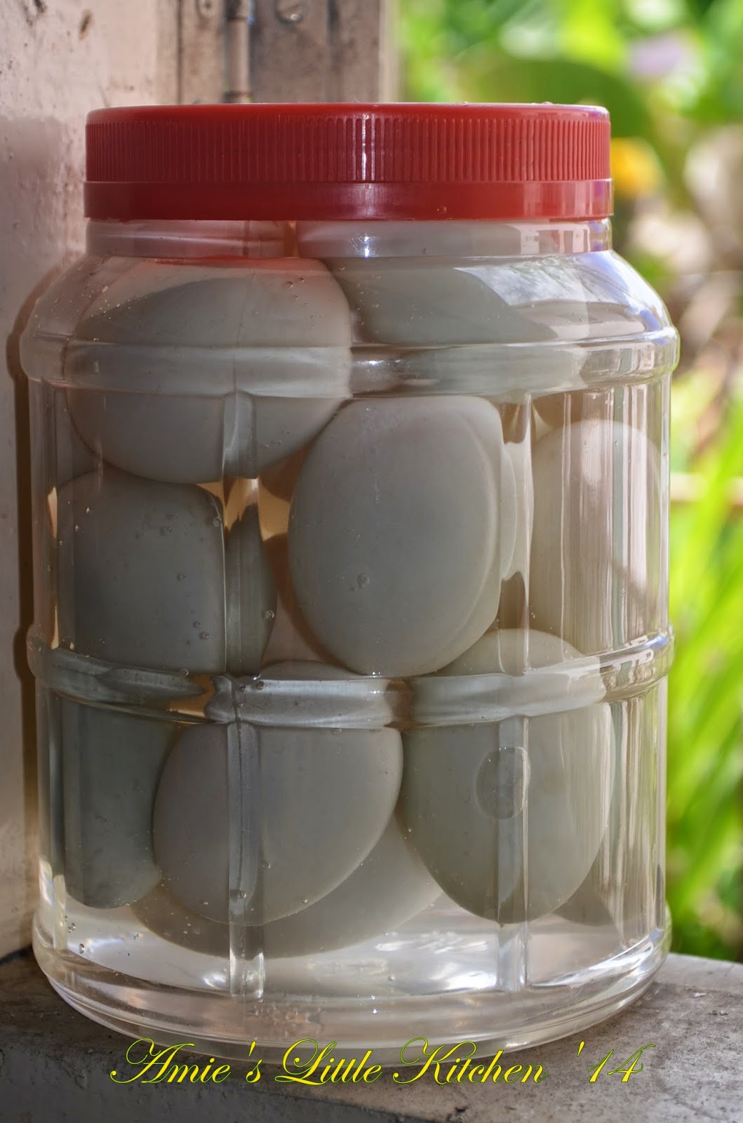 Jom Belajar Buat Telur Itik Masin - Amie's Little Kitchen