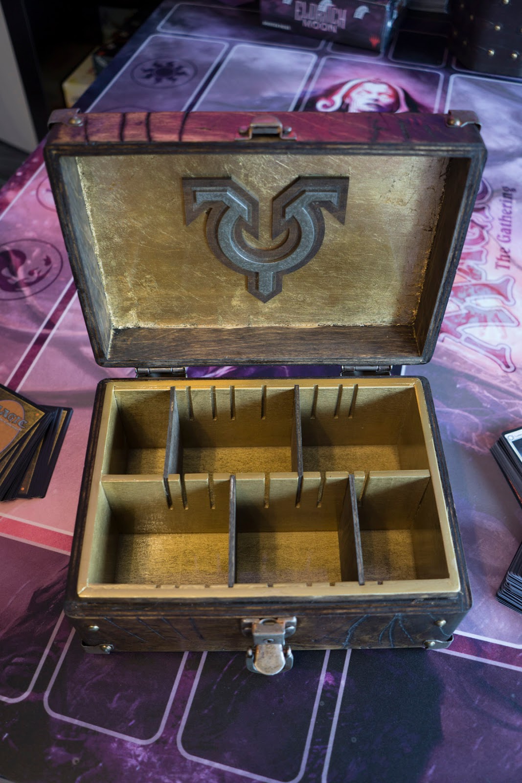 MtG Custom Wooden 720 Cube Box - Innistrad Cube