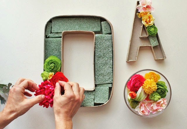biosfera: DECORA CON LETRAS RELLENAS DE FLORES!