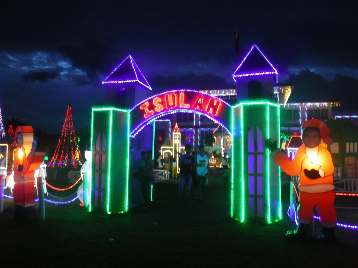 Christmas Village at Isulan Municipal Hall | SOCCSKSARGEN, Philippines ...