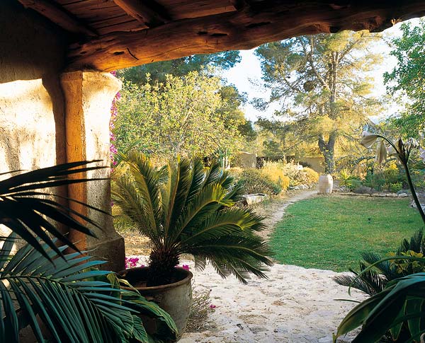 ESTILO RUSTICO: JARDIN RUSTICO