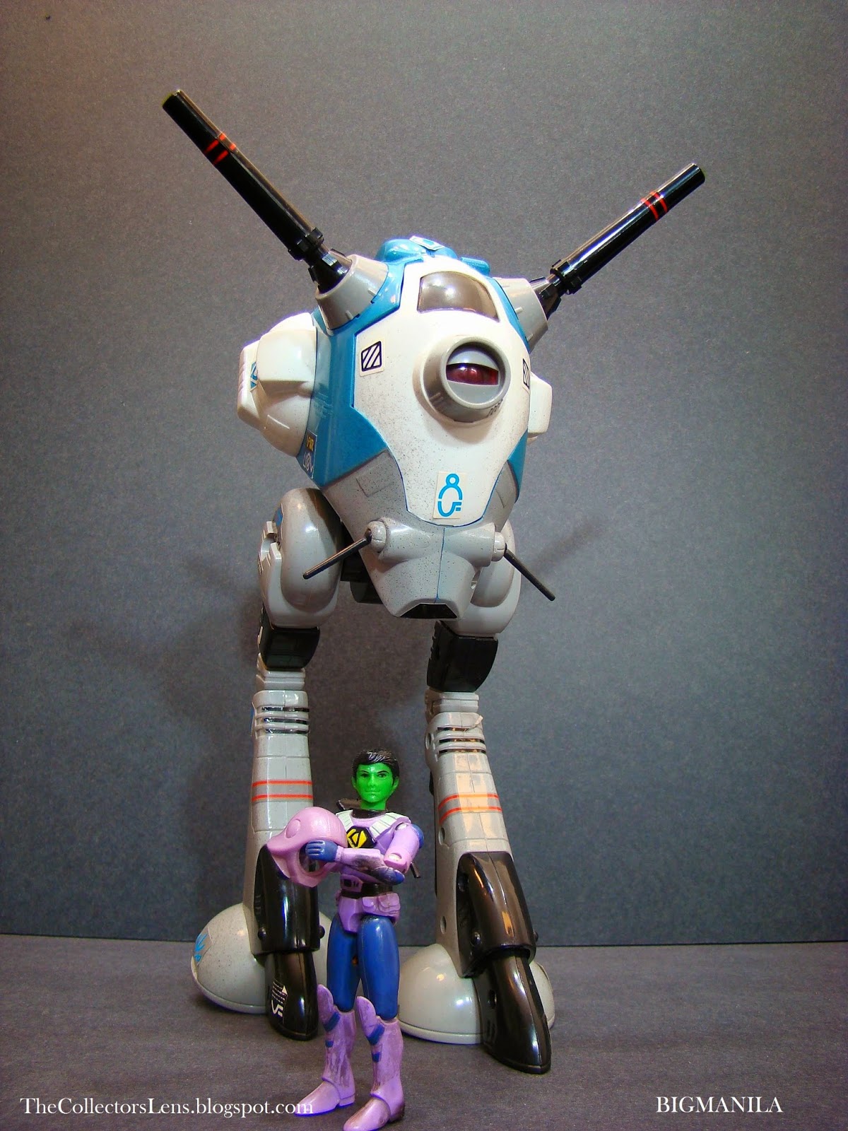.: Zentraedi Tactical Battle Pod / Micronized Zentraedi Warrior ...