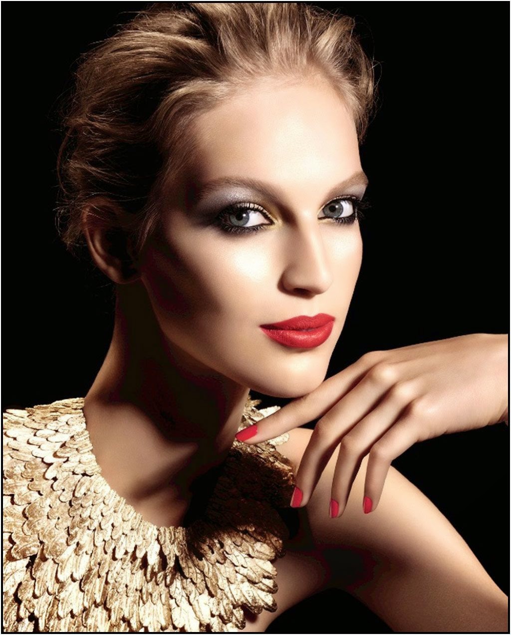 Beauty & Peonies: Chanel Holiday 2014 Makeup Collection