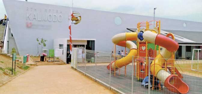 Kalijodo Sekarang Menjadi Taman Kota yang Selalu Ramai di Akhir Pekan ...