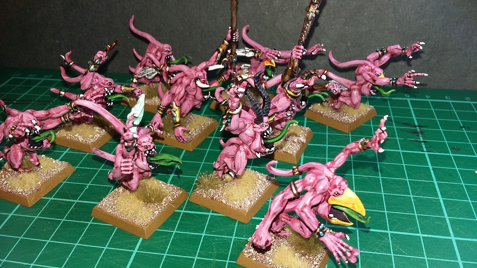 ACCIDENTAL PAINTER: Games Workshop Pink Horrors