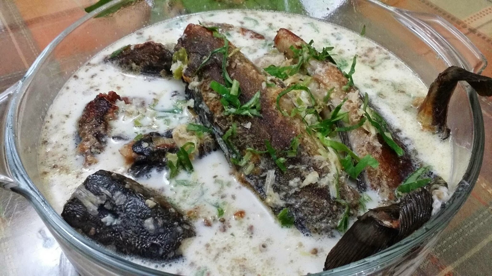 ANTARA MENU DI WARONG BAKSO MEDAN: IKAN KELI MASAK PECEL
