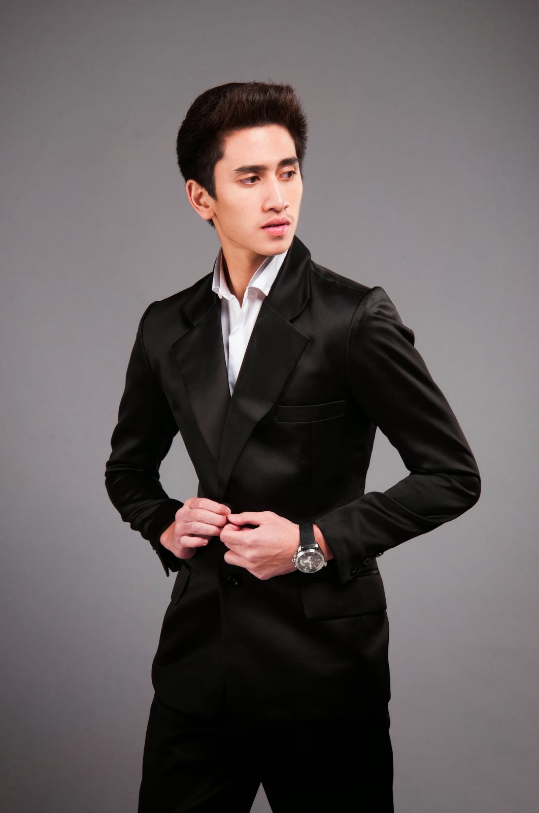 쁘라띠위 Annyeong haseyo: Biodata Verrell Bramasta