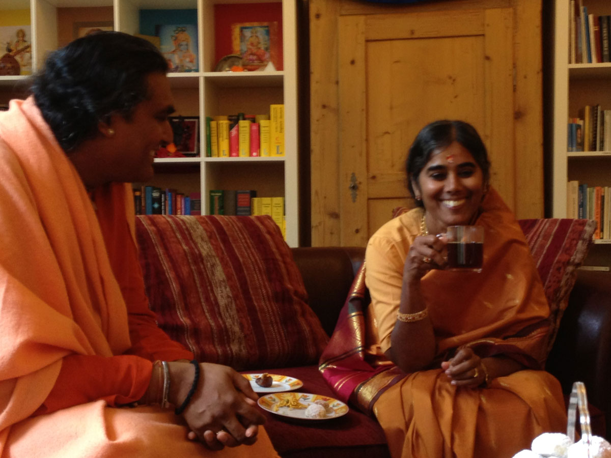 Sri Swami Vishwananda (Deutsch): Besuch von Mutter Meera
