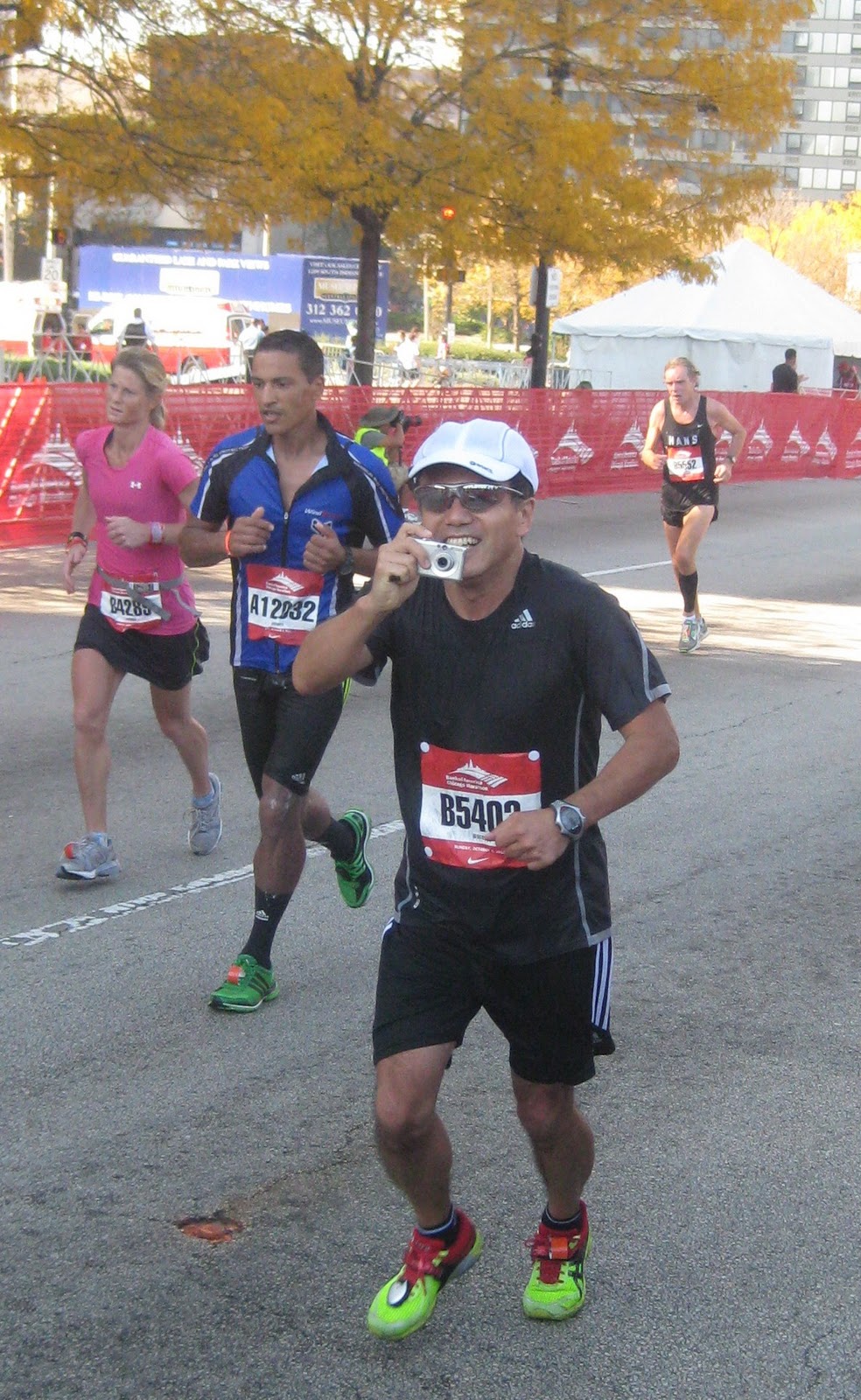 Marathon Pundit: Chicago Marathon 2011: Fun runners Marathon Pundit: Chicago Marathon 2011: Fun runners