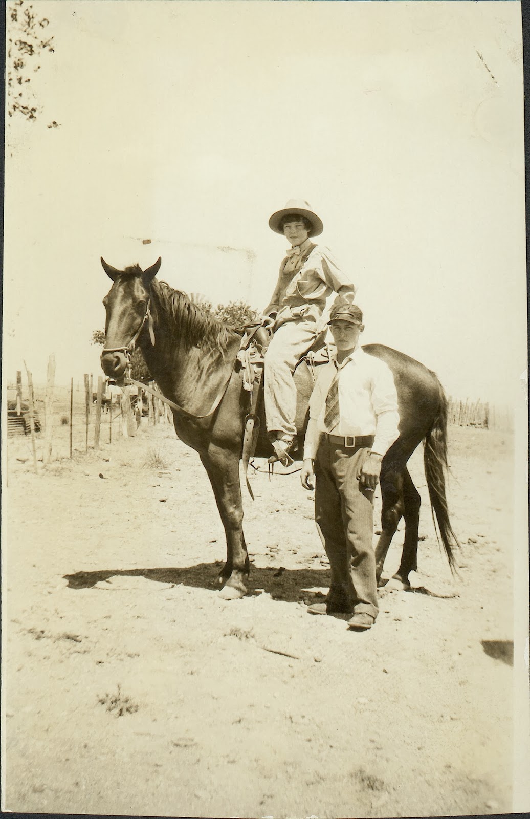 EDNA FAY LAWSON HOSKINS