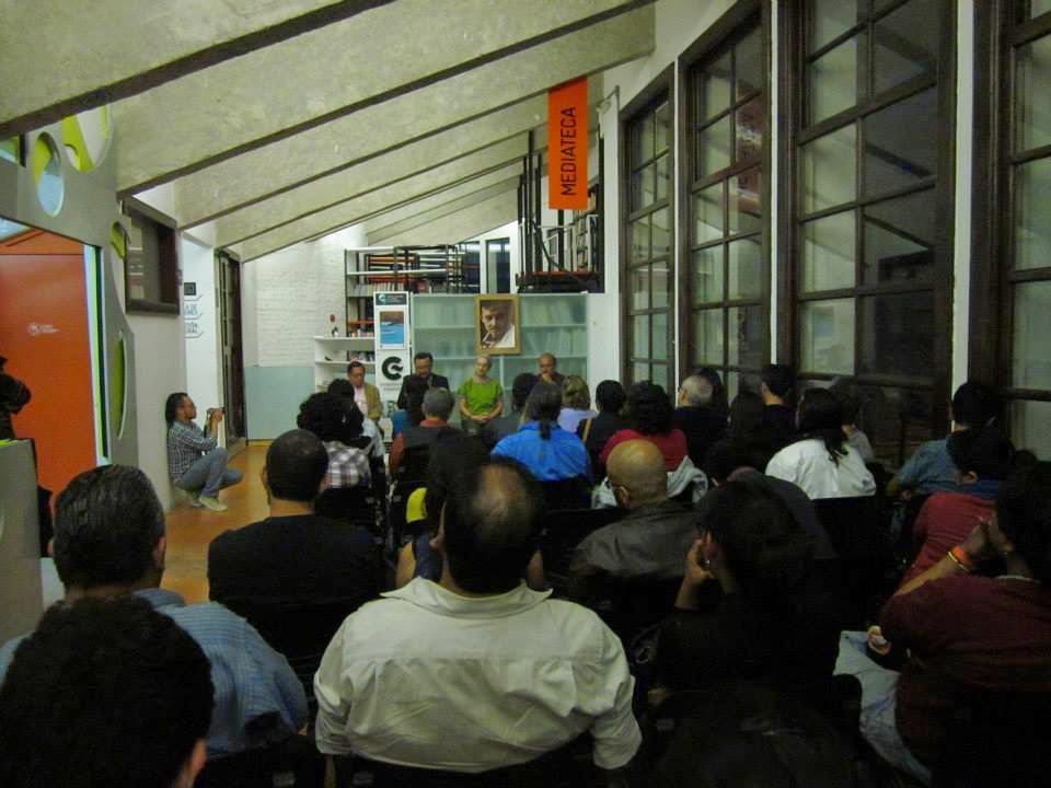 Presentación del libro "Poemas de la Zona Reina" de Mario Payeras