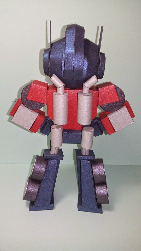 ZRP Papercrafter: ANGRY BIRDS TRANSFORMER - RED BIRD OPTIMUS PRIME