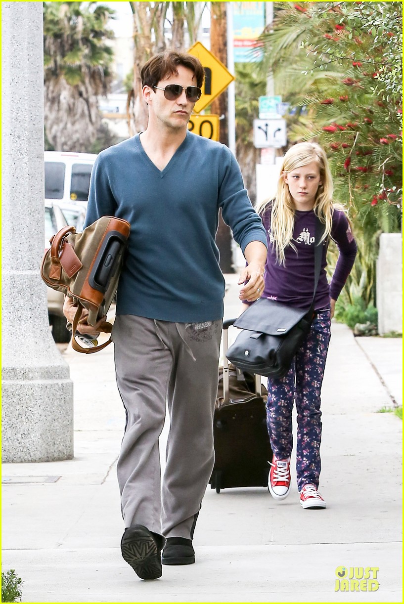 Billy - Lilac - Charlie - Poppy : Anna Paquin & Stephen Moyer: Abbot ...