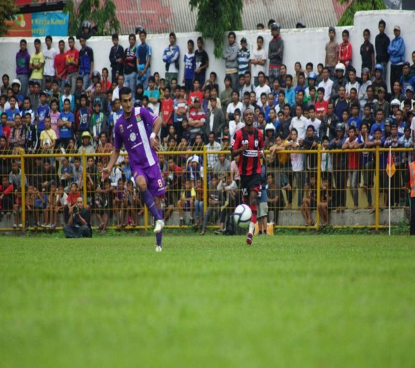 Persita Tangerang Foto: Javad Moradi ~ PersitaVsPersipura