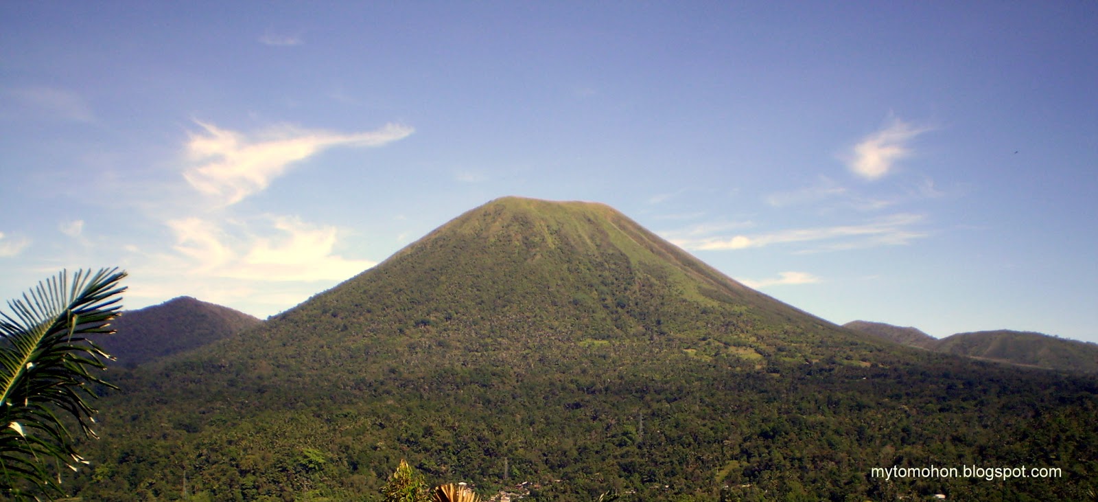 Makawalang dan Pinontoan, kisah para penghuni gunung Lokon
